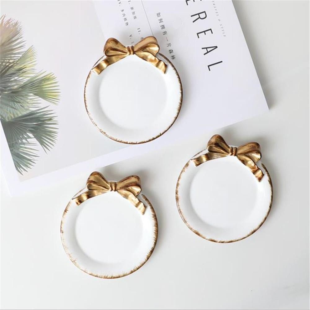 Retro Gold Bow-knot Plate